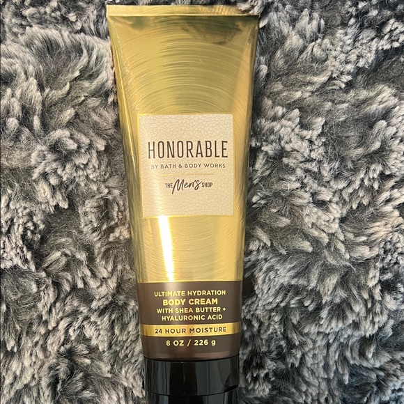 Bath & Body Works | Other | Bath Body Works Honorable Gold Body Cream ...